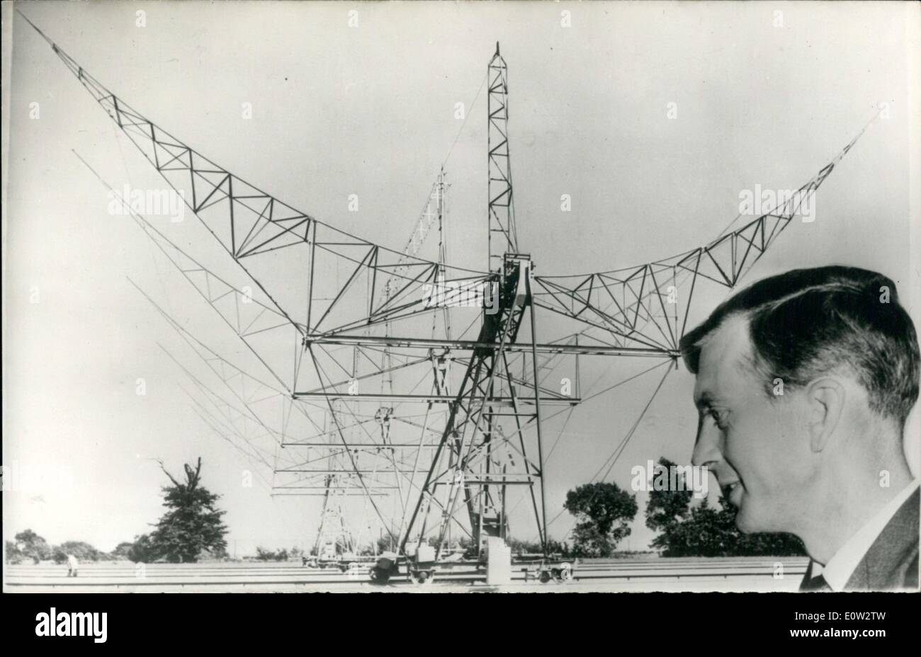 Feb. 11, 1961 - Cambridge Telescope Being Built Professor Martin Ryle ...