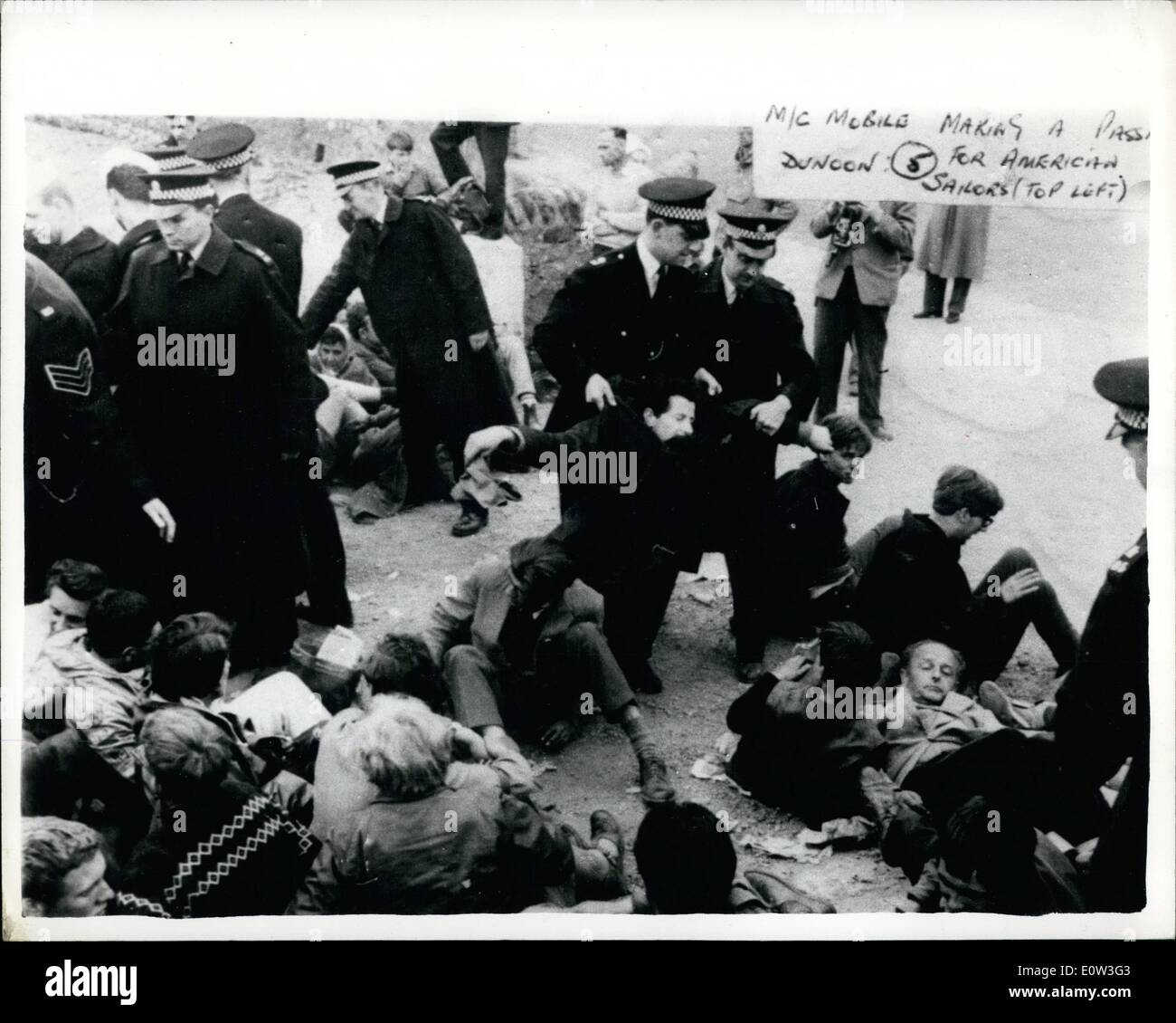 Holy loch submarine hi-res stock photography and images - Alamy