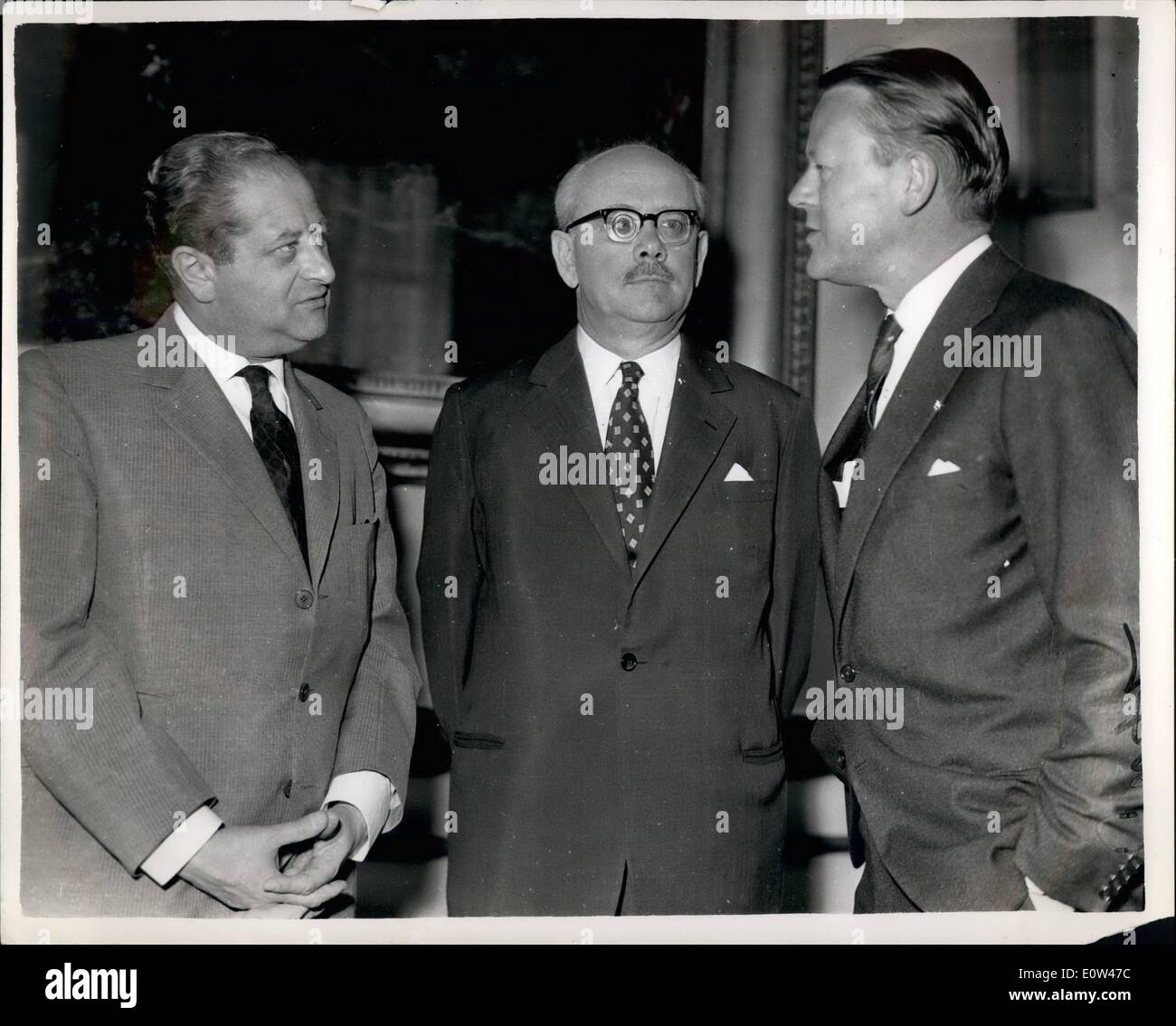 Jun. 06, 1961 - EFTA meeting opens: Photo shows left to right: Bruno ...