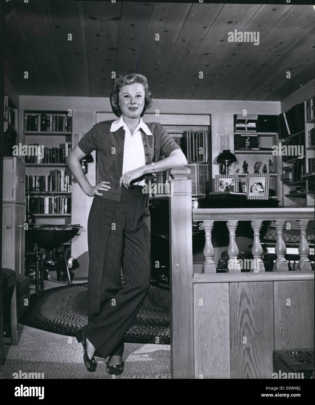 1961 june allyson hi-res stock photography and images - Alamy