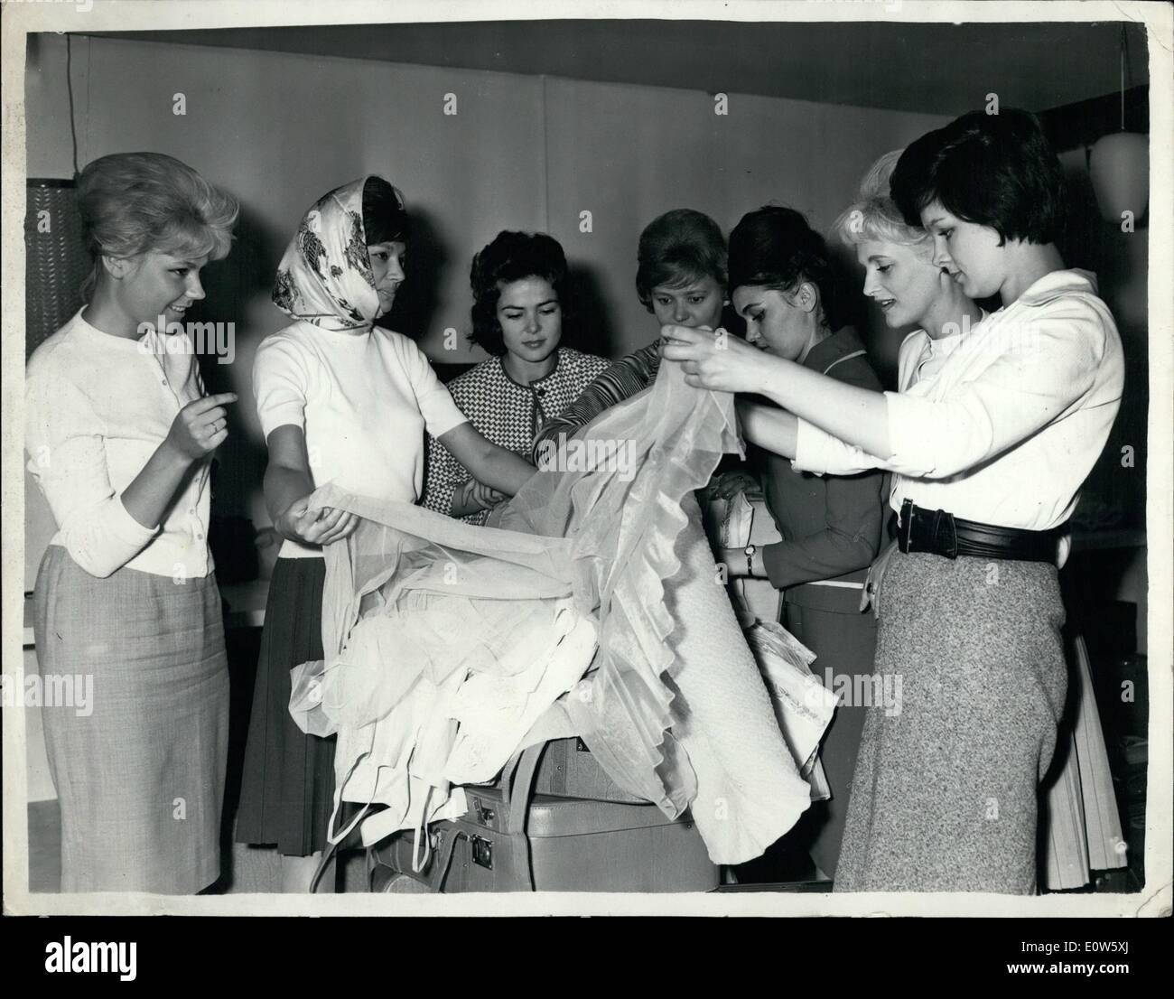 Jul. 07, 1961 - Russian models here for Trade Fair. Seven Russian ...