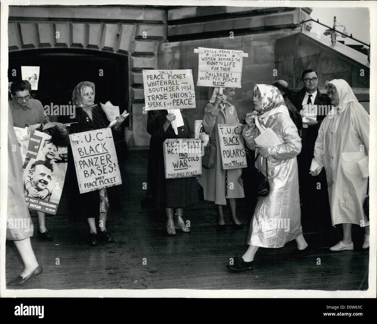 Peace conference duty hi-res stock photography and images - Alamy
