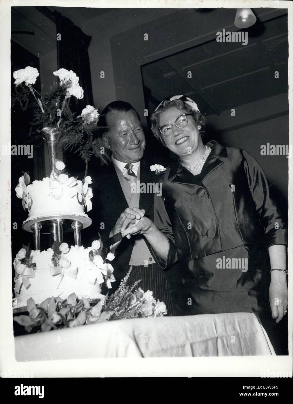 Aug. 16, 1961 - 16.8.61 Scotch whisky heiress drinks champagne at her ...