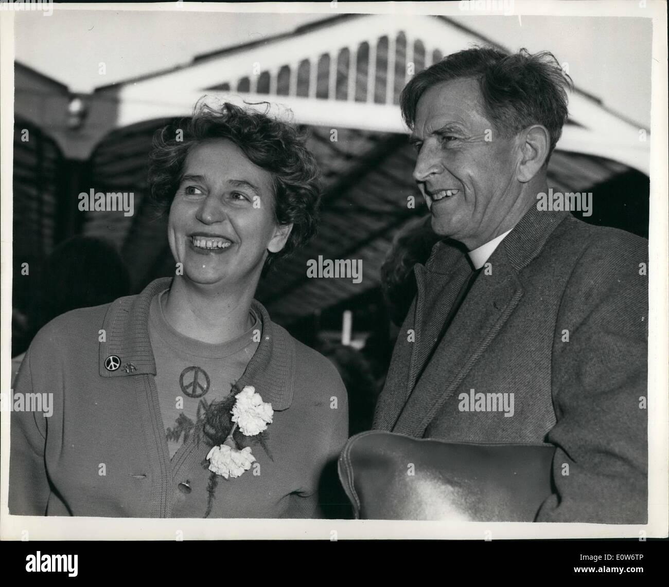 Rev michael scott hi-res stock photography and images - Alamy