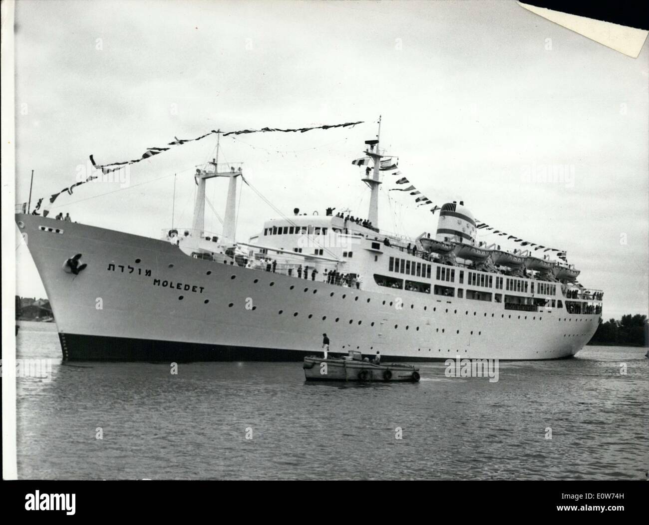 Historic ocean liner hi-res stock photography and images - Alamy
