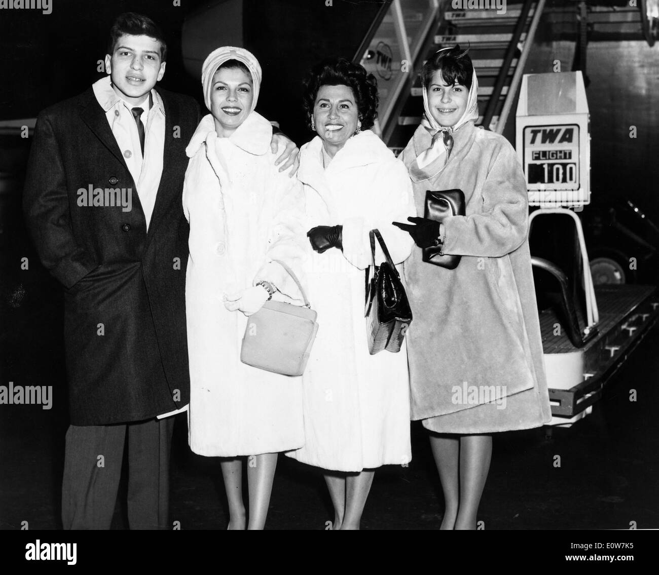 Singer Frank Sinatra's family at the airport Stock Photo - Alamy