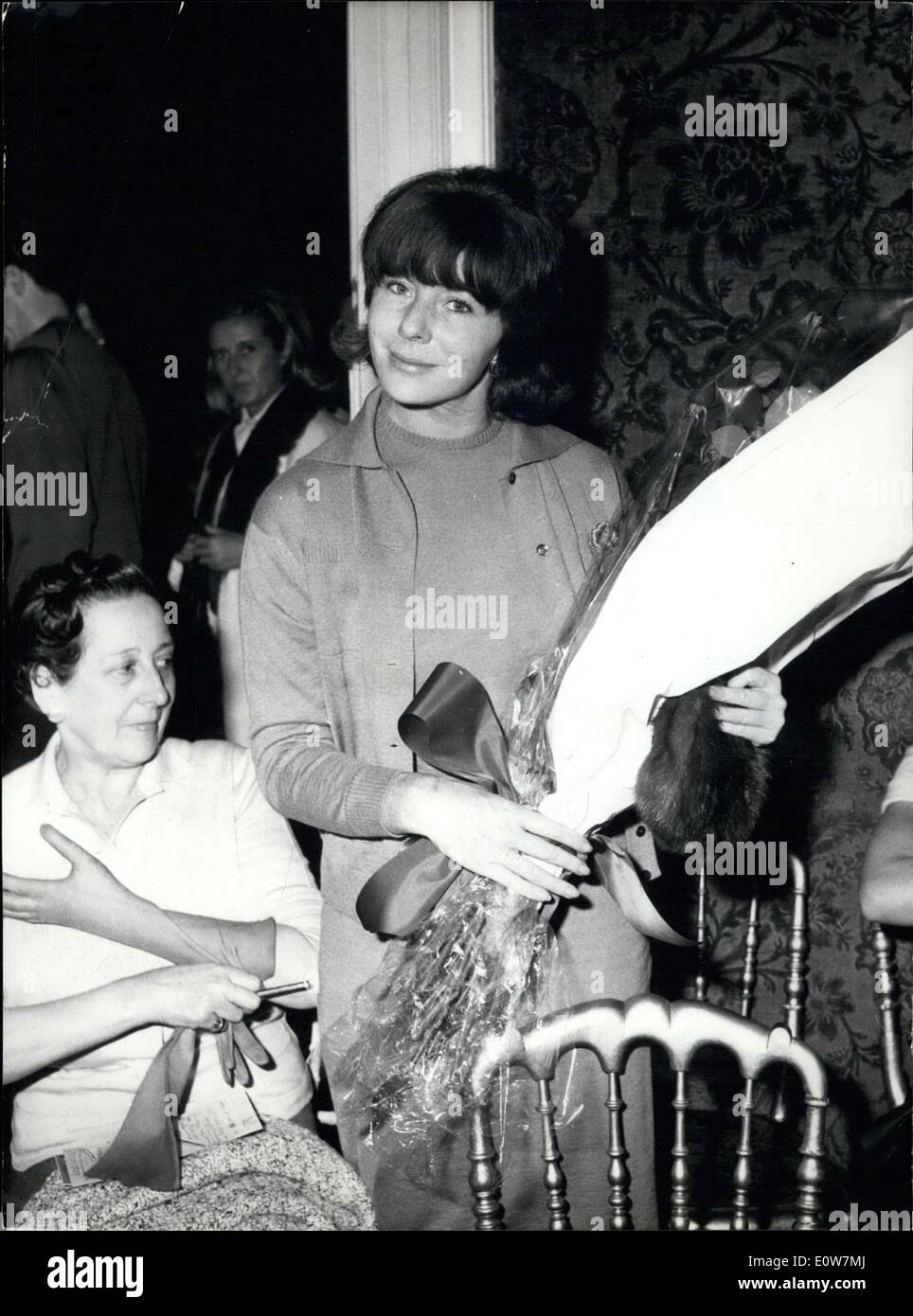 Oct. 24, 1961 - Designer Bettina With Flowers After Spring-Summer ...