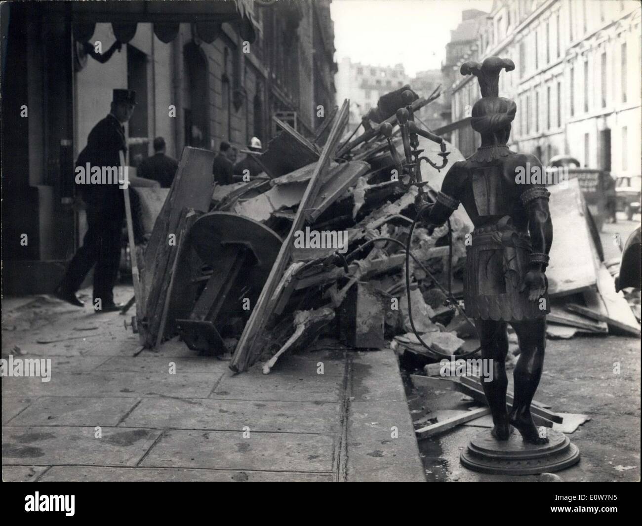 Bomb explosion wrecks paris night club hi-res stock photography and ...