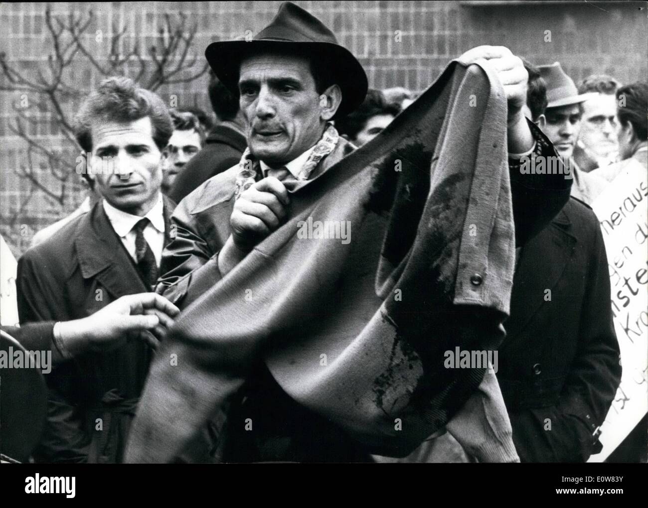 Yugoslavian Dance Group Hi Res Stock Photography And Images Alamy