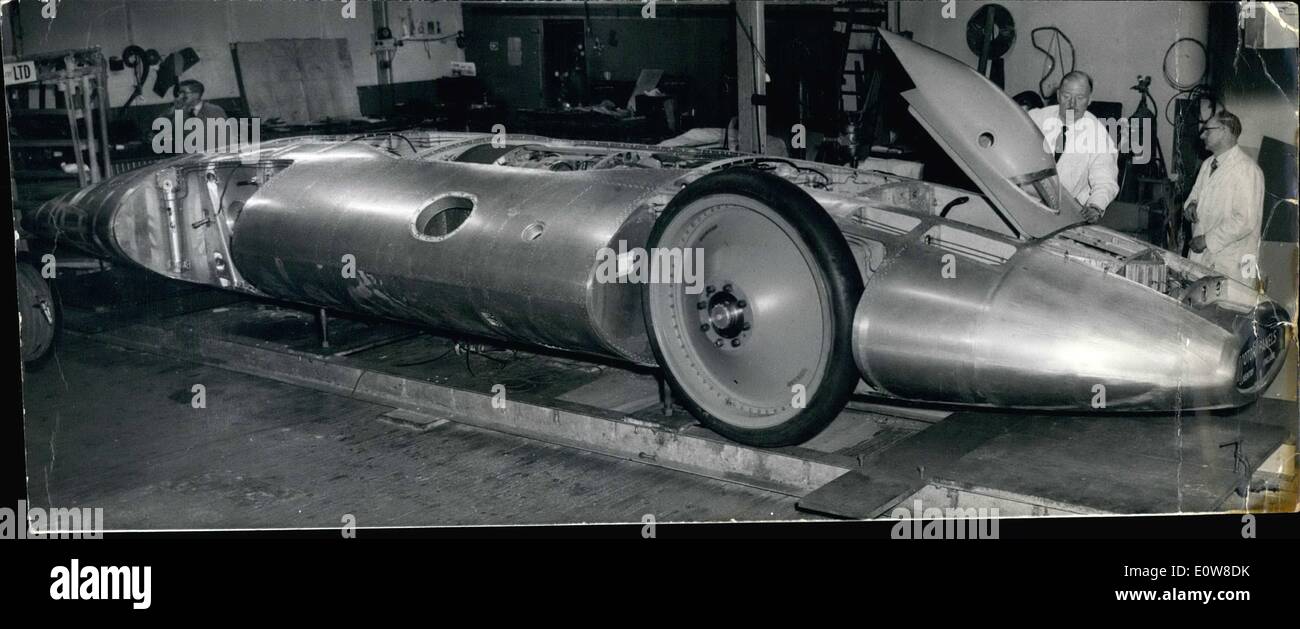 Bluebird car hi-res stock photography and images - Alamy