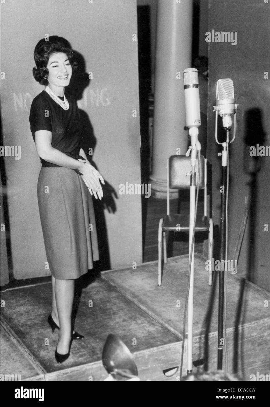 Greek opera singer hi-res stock photography and images - Alamy