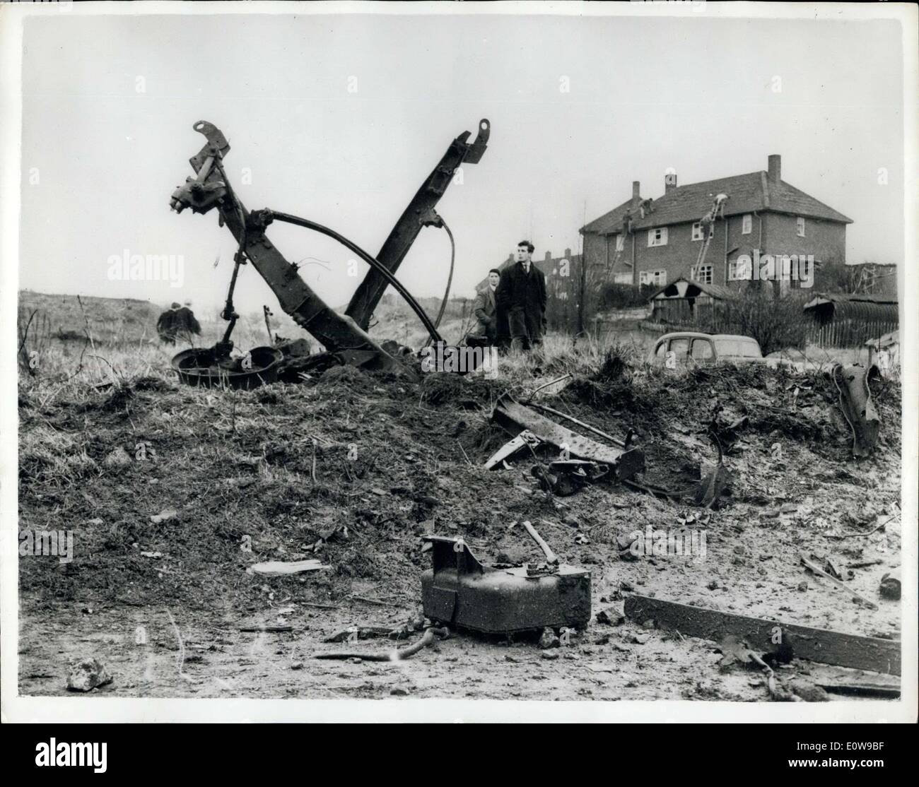 Feb. 06, 1962 - Peroxide Blast injures 30; Homes ''Blitzed'' by Debris ...