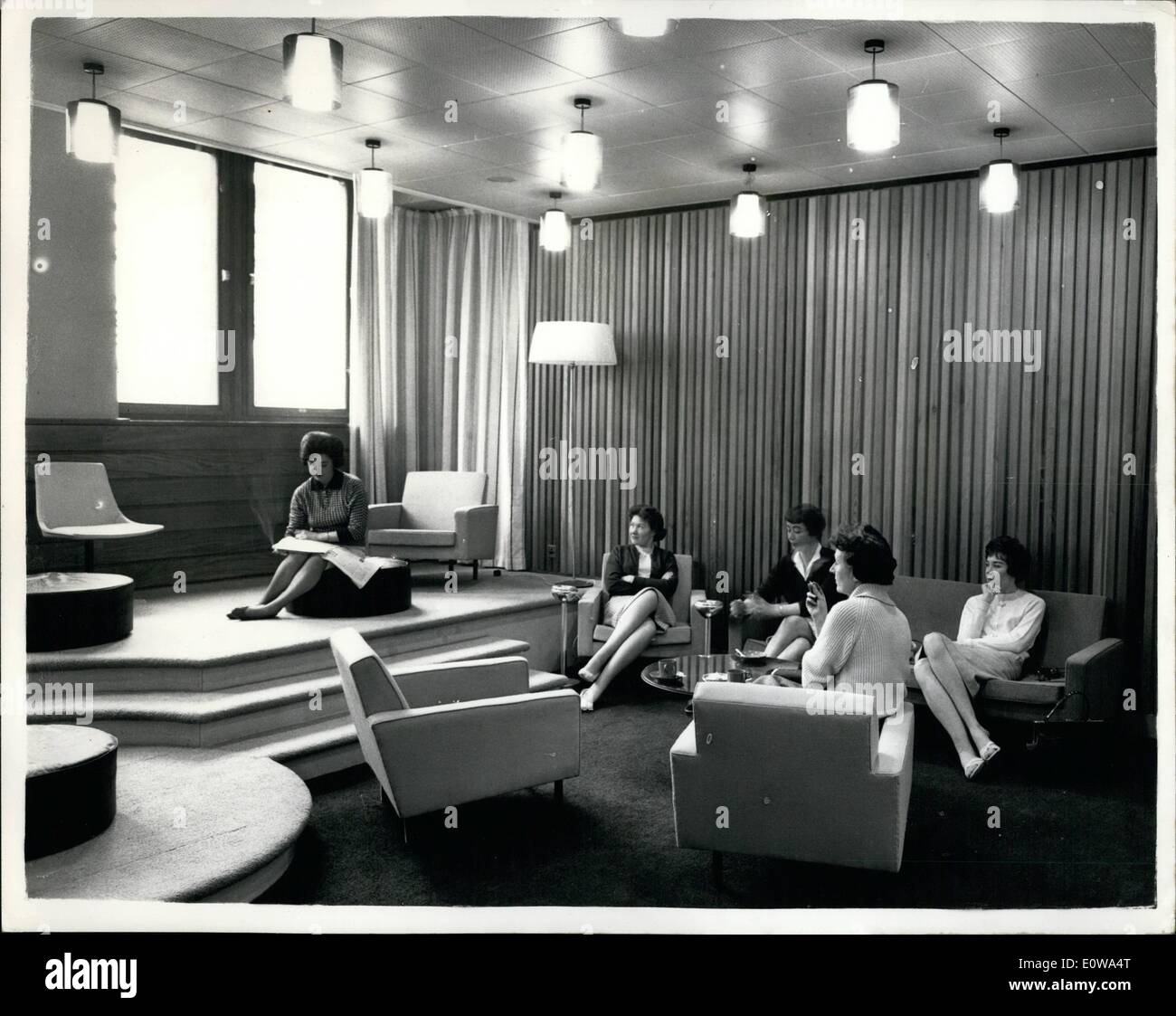 Apr. 04, 1962 - Press view of new 26, Storey shell centre in London ...