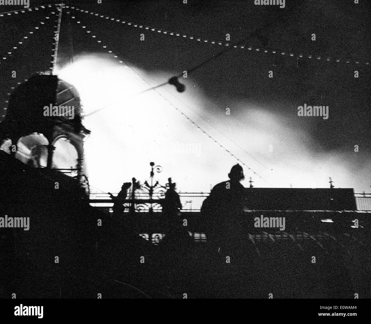 Pavilion pier hi-res stock photography and images - Alamy