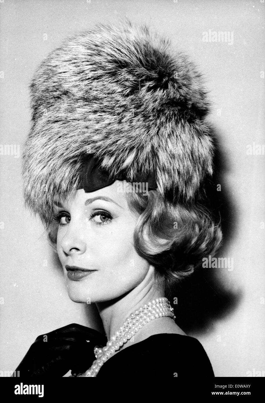 London wearing black dress Black and White Stock Photos & Images - Alamy