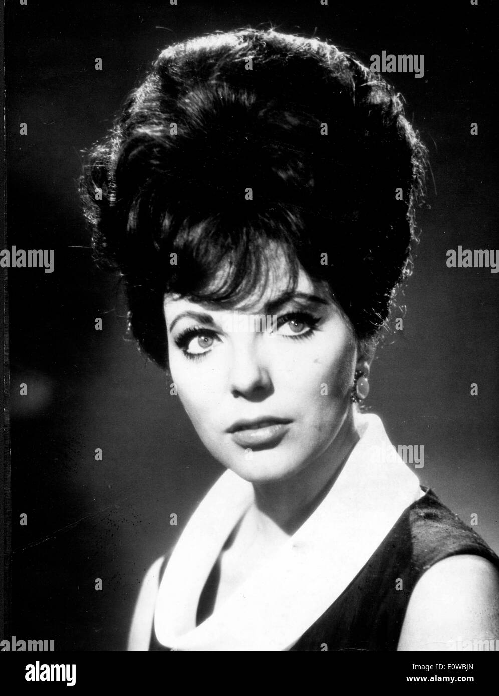 Joan collins one person Black and White Stock Photos & Images - Alamy