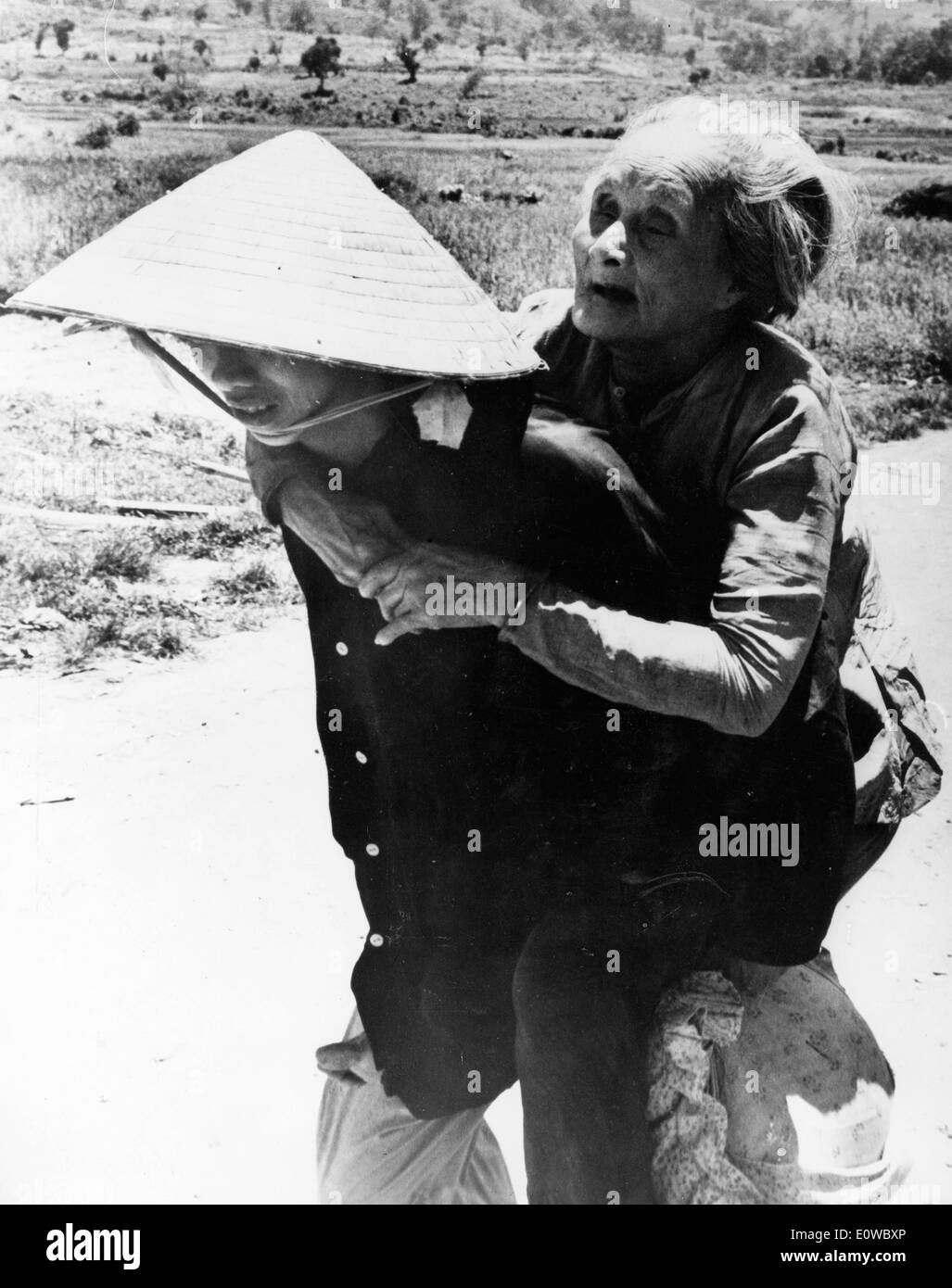 Black man white woman fight hi-res stock photography and images - Alamy