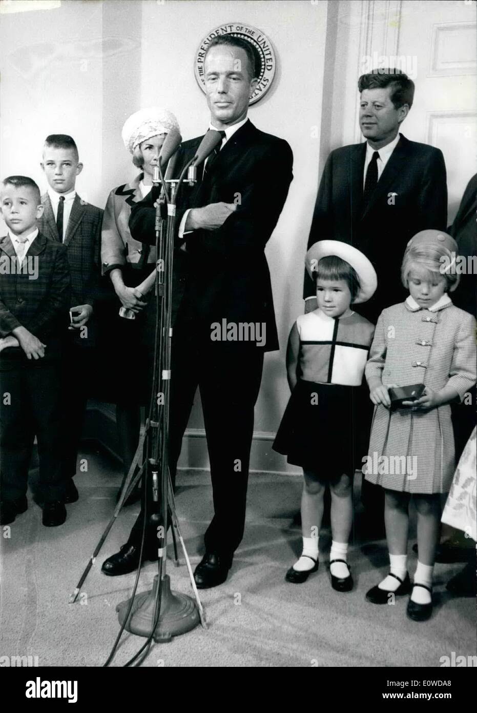 Jun. 06, 1962 - The Carpenter's met the President. Astronaut Scott ...