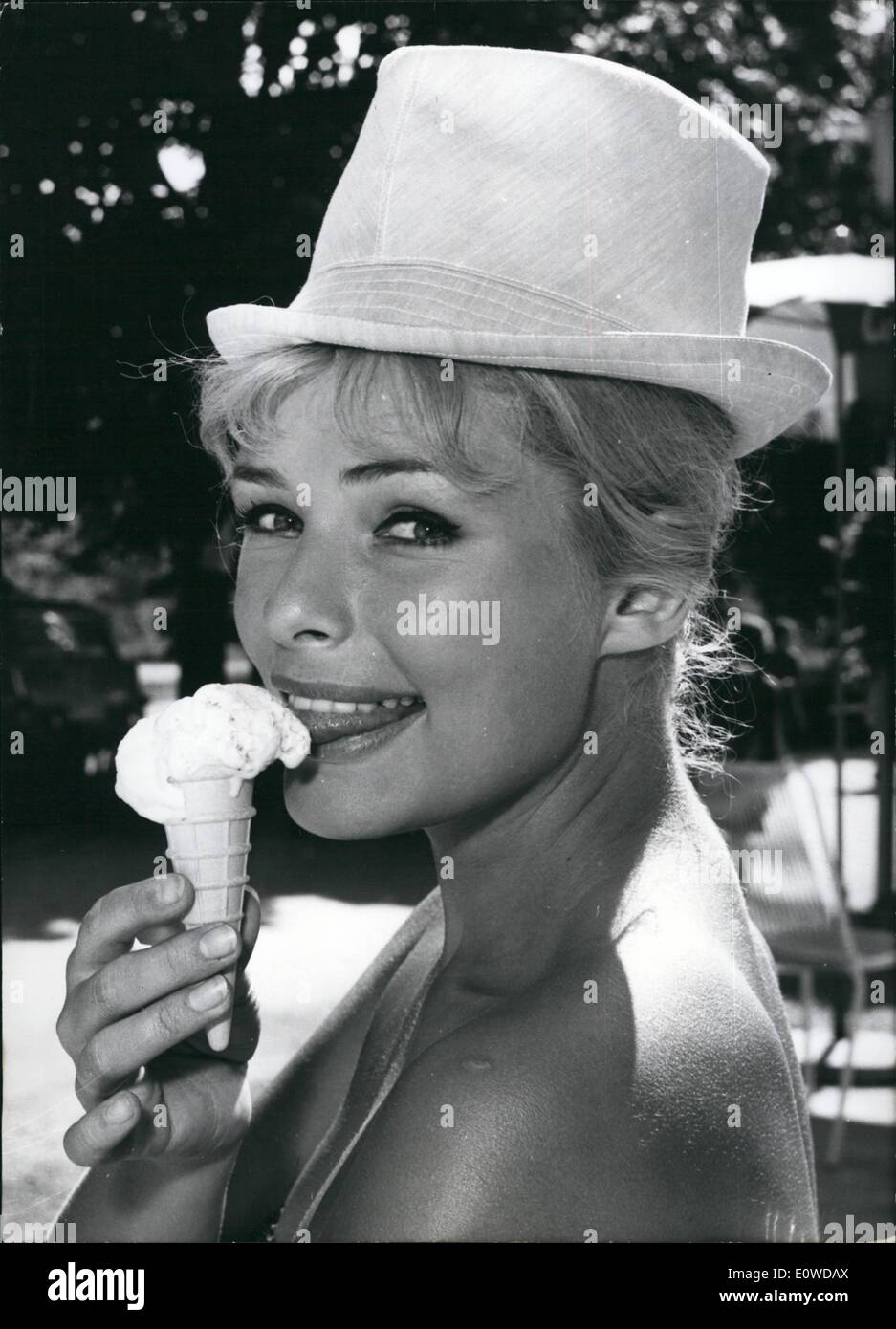 Actress singer vivi bach 22 hi-res stock photography and images - Alamy