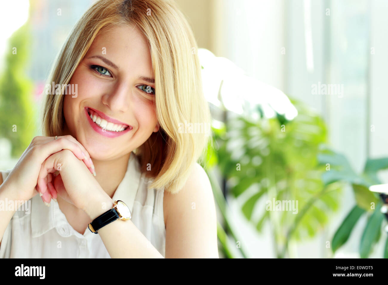 Closeup portrait of a beautiful happy woman Stock Photo - Alamy