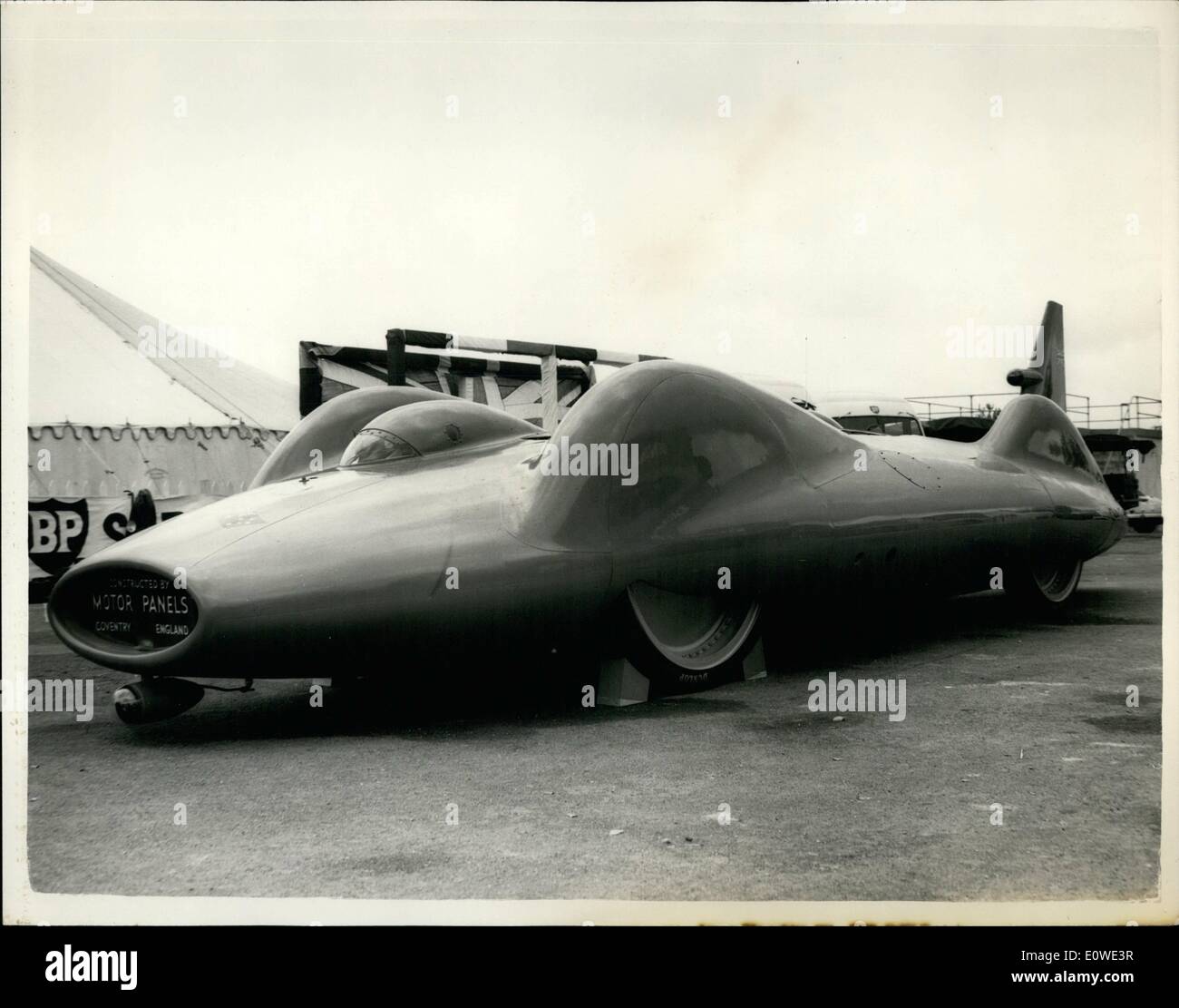 Bluebird car hi-res stock photography and images - Alamy
