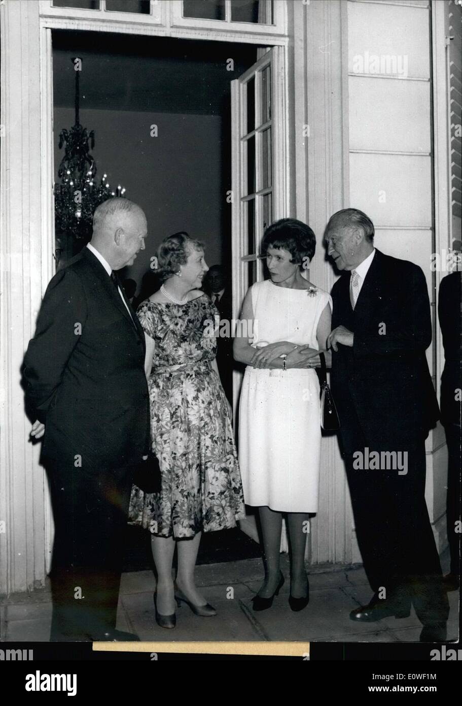Archival photo of president dwight eisenhower hi-res stock photography ...