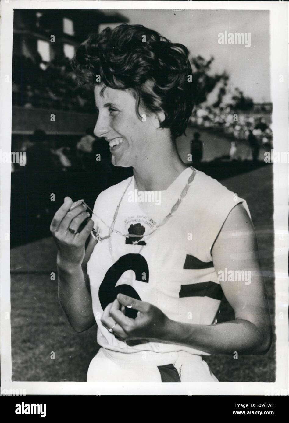 Nov. 11, 1962 - A Gold Medal for English Runner Photo shows Dorothy ...