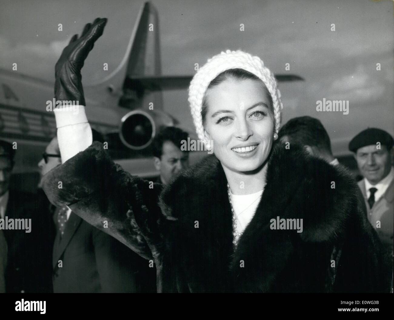Nov. 11, 1962 - Capucine the beautiful former French mannequin, arrived ...
