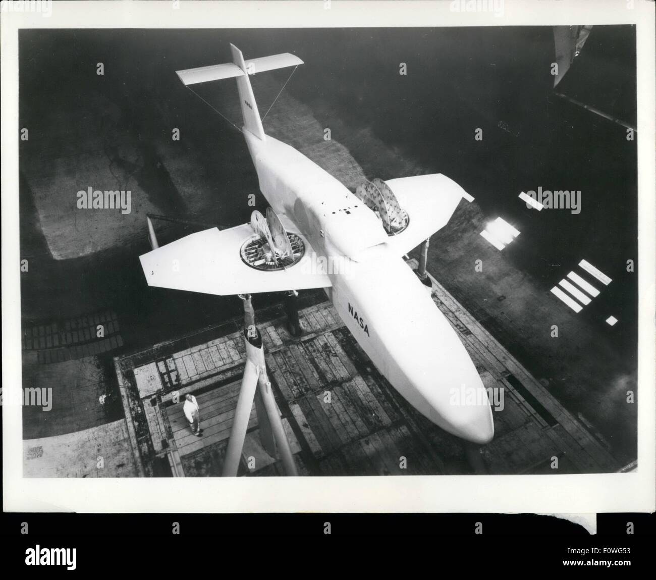 5 foot diameter hi-res stock photography and images - Alamy