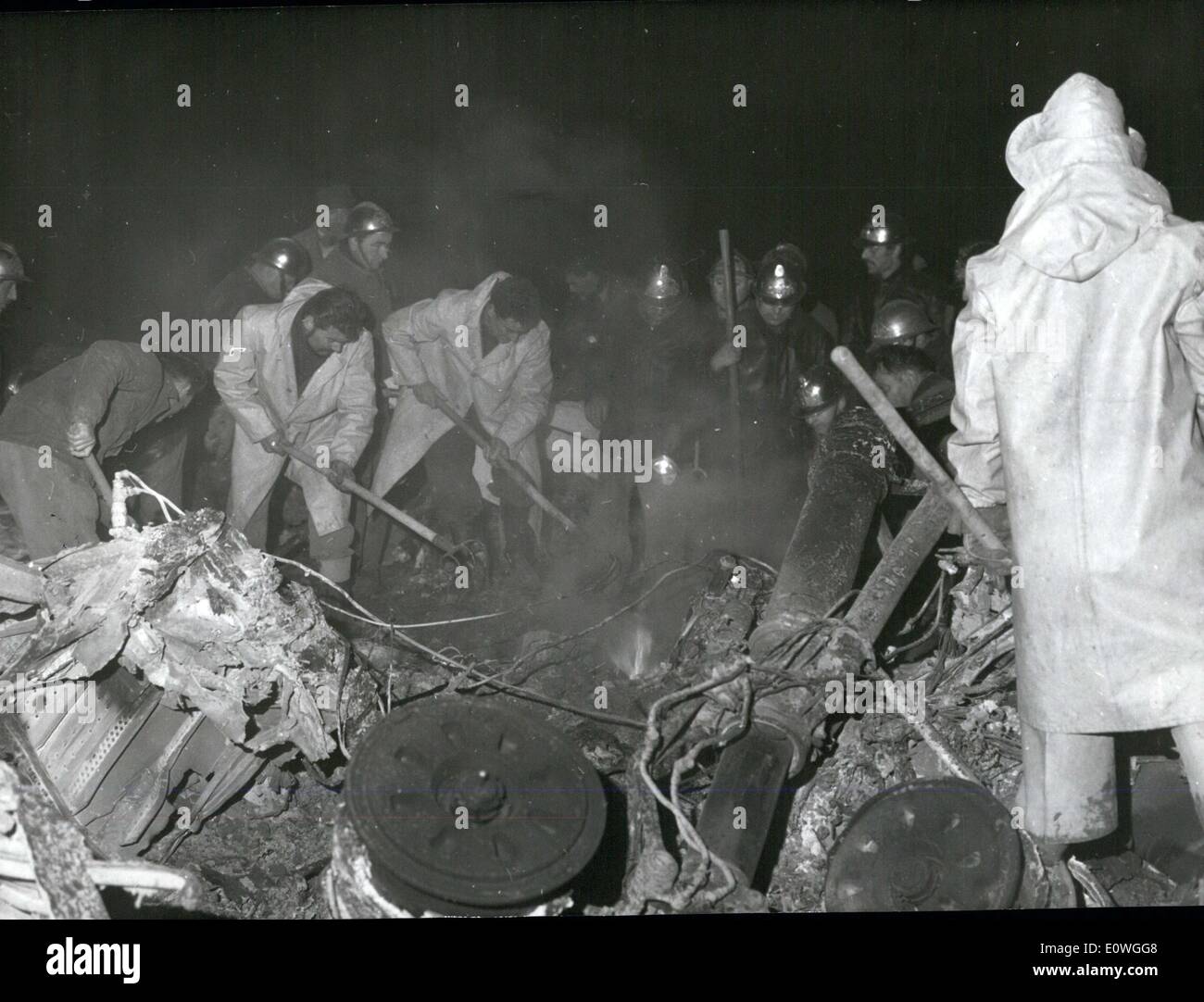Nov 1962 hi-res stock photography and images - Alamy