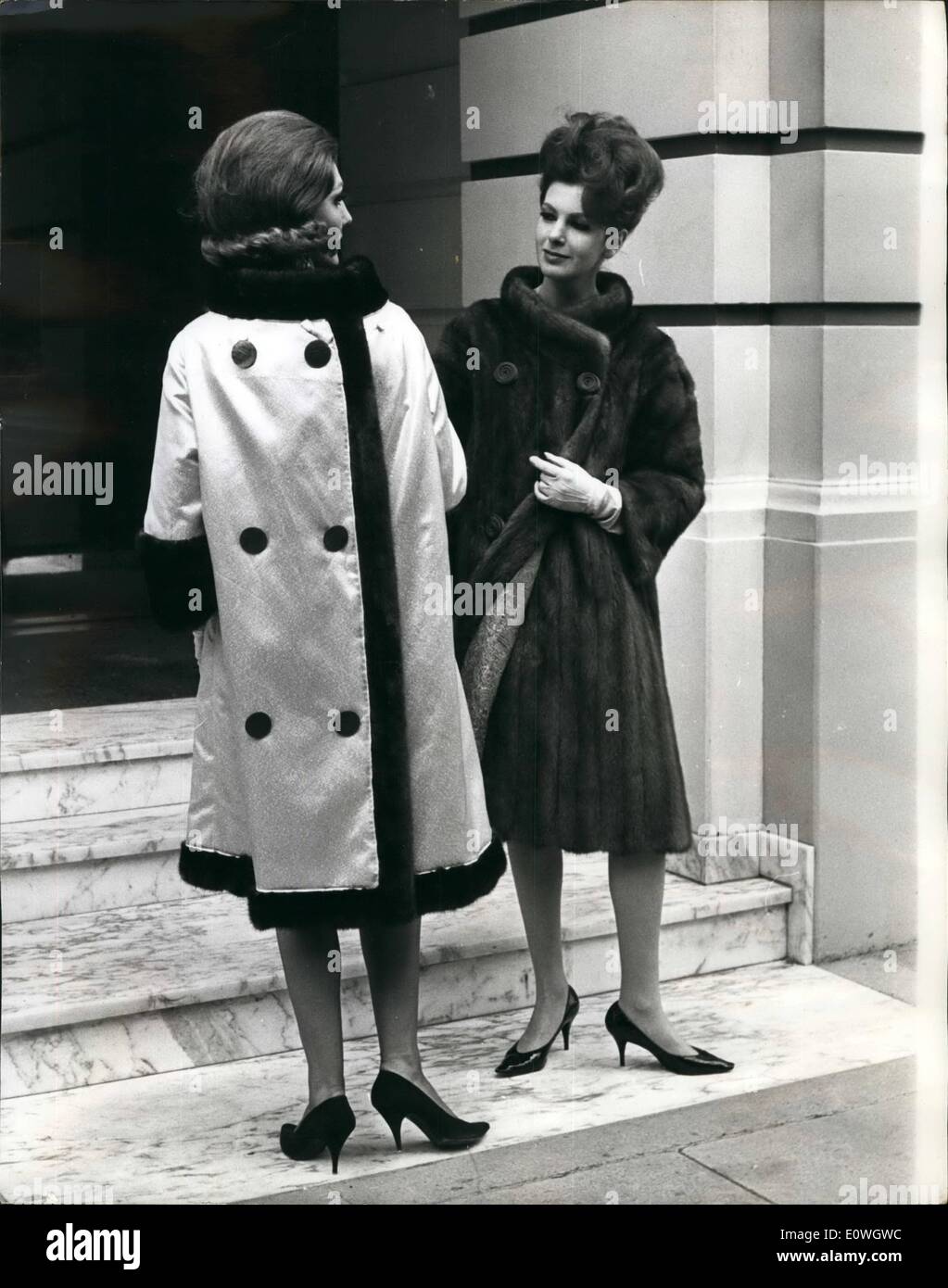 Working holidays for british models hi-res stock photography and images ...