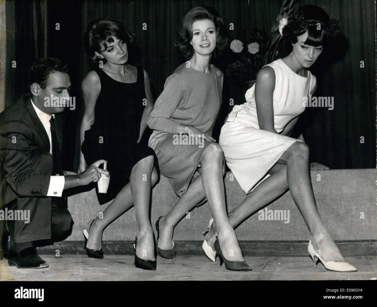 Sep. 21, 1962 - The fall-winter hose fashion show was held yesterday in ...