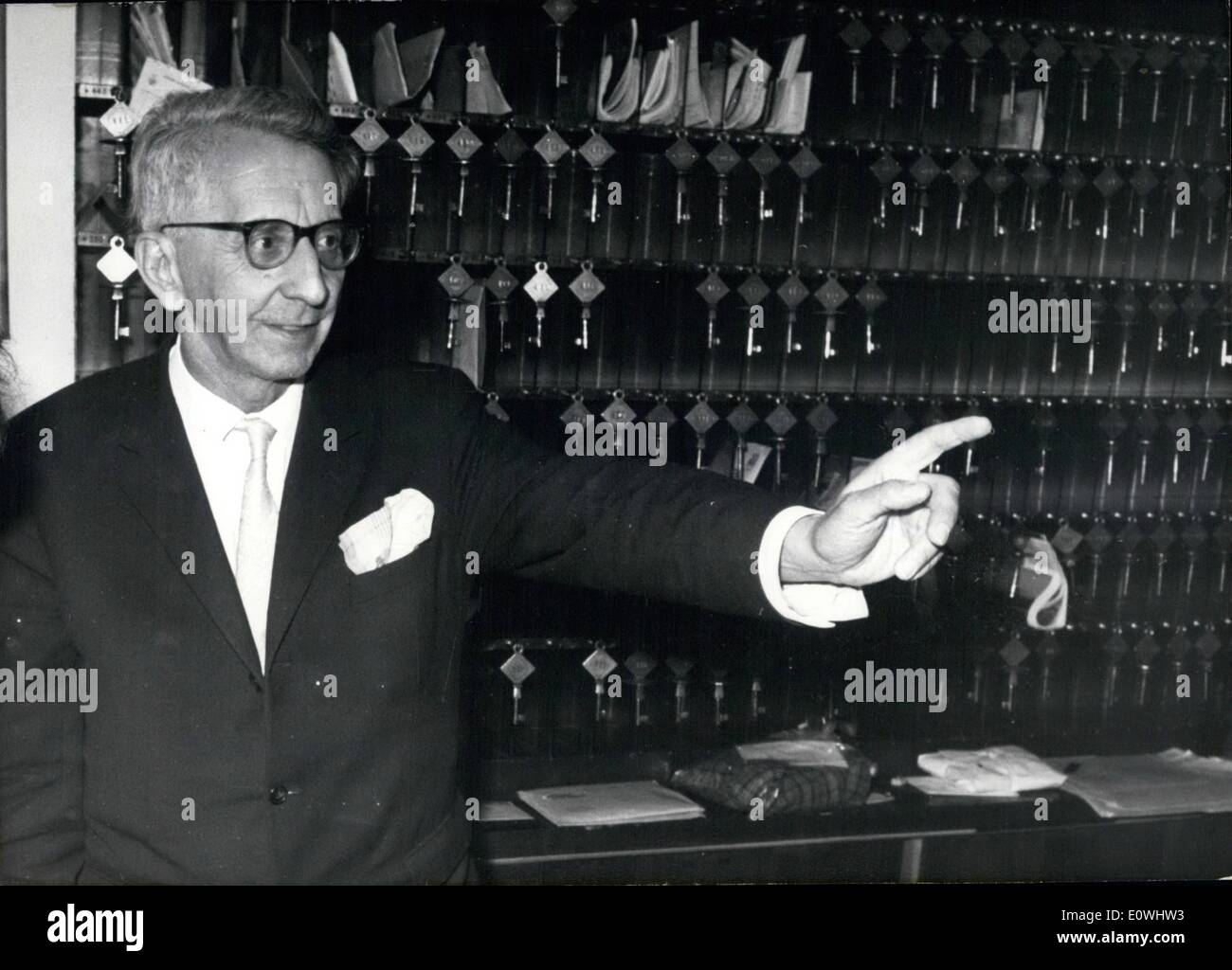 Feb. 02, 1963 - In the night 25/26 February the OAS-Colonel Antoine ...