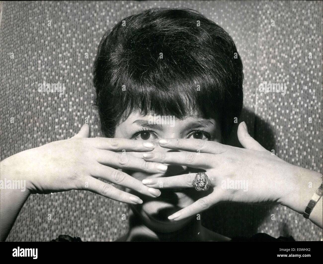 Feb 06 1963 most uncanny eyes in world hi-res stock photography and ...
