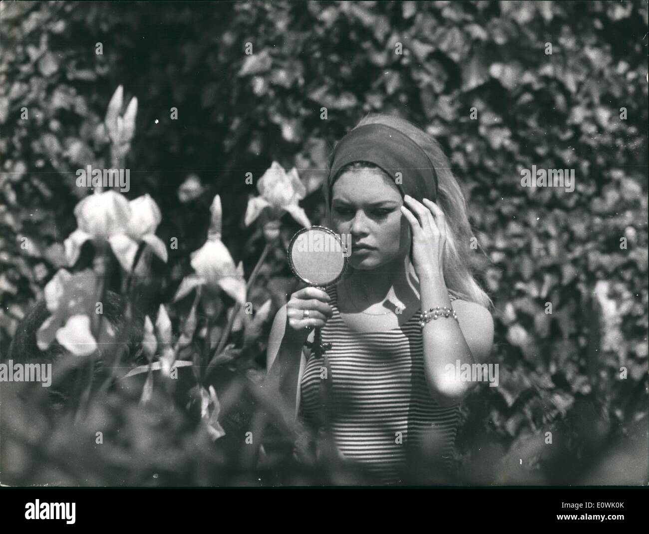 Contempt brigitte bardot hi-res stock photography and images - Alamy