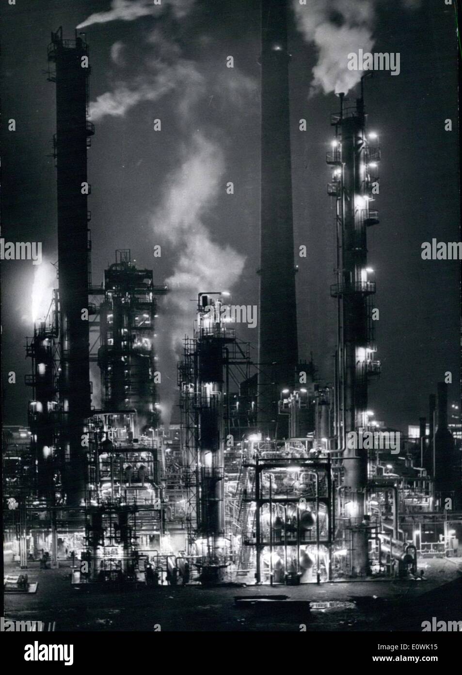 New esso refinery hi-res stock photography and images - Alamy