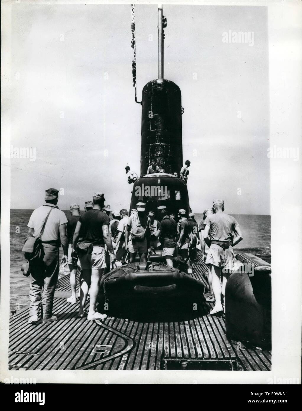 Apr. 04, 1963 - New Technique For Landing Reconnaissance Parties: The U ...