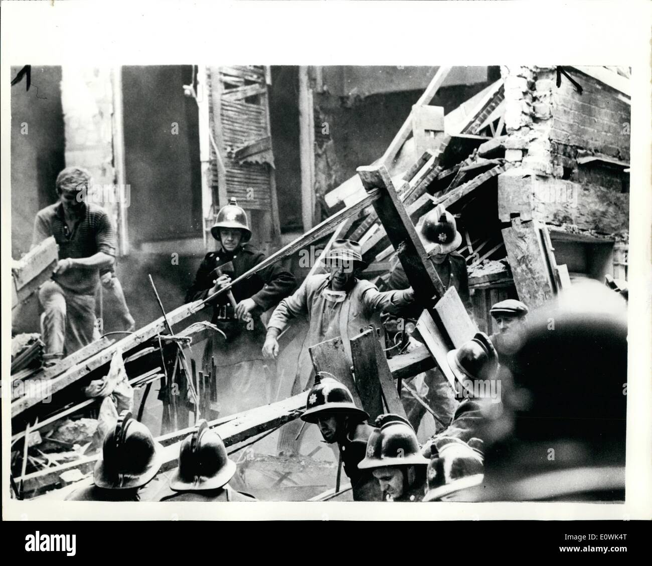 Jun. 06, 1963 - Dramatic fight for Life.: This dramatic picture was ...