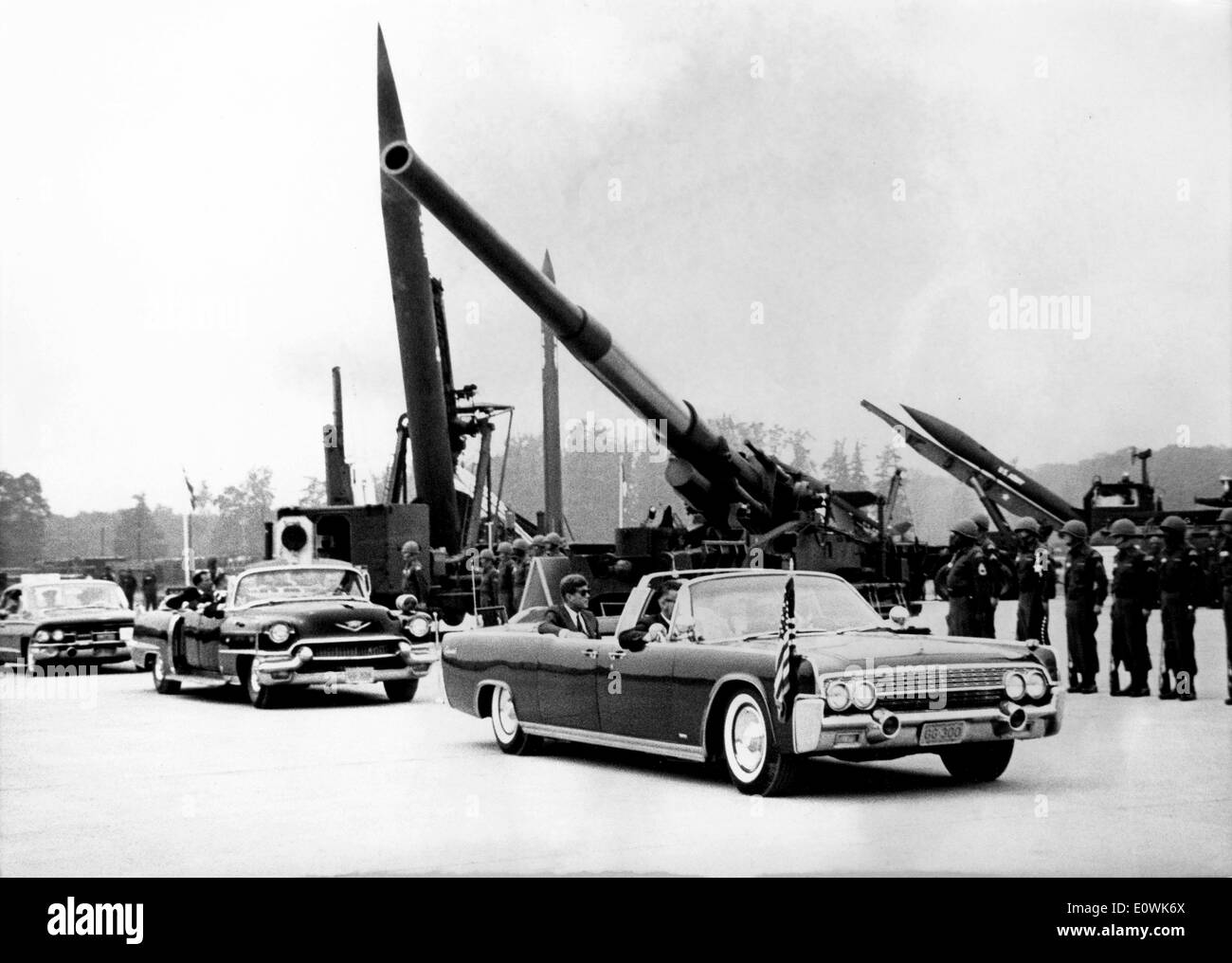 President Kennedy drives past 15000 soldiers Stock Photo - Alamy