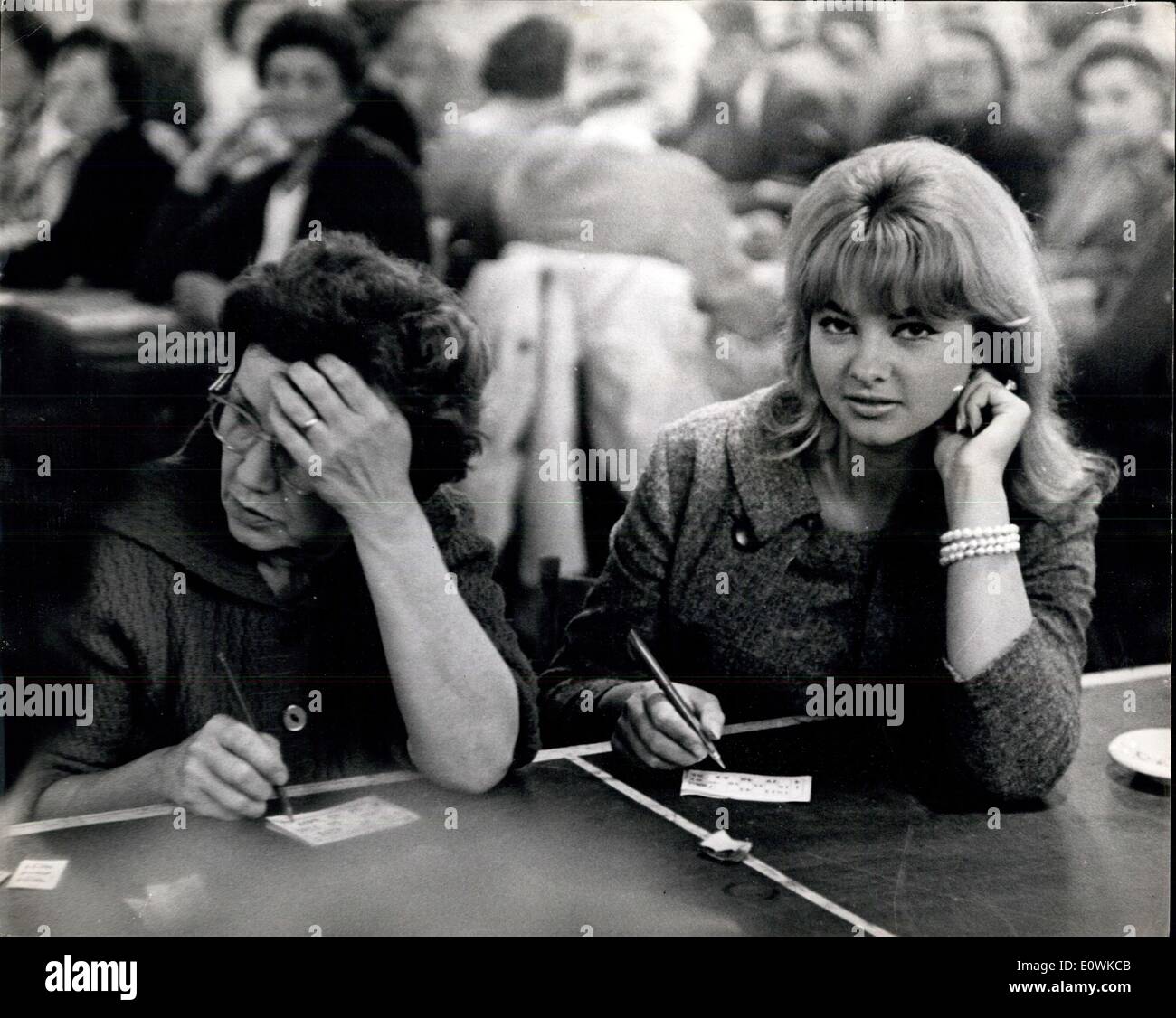 Mandy rice davies hi-res stock photography and images - Alamy