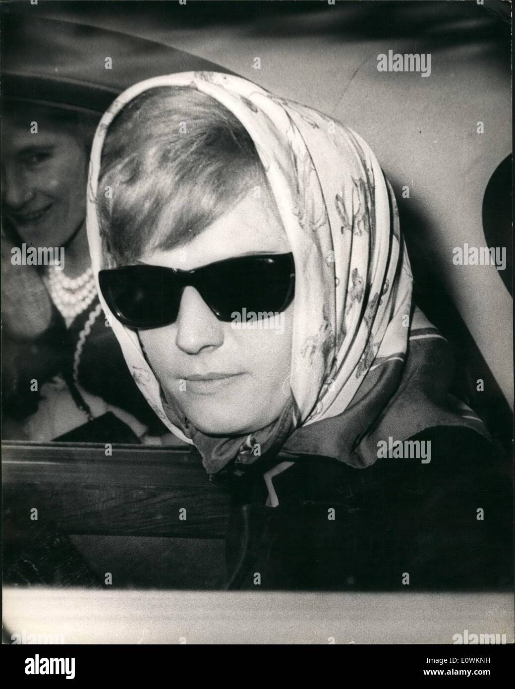 Completed case hi-res stock photography and images - Alamy