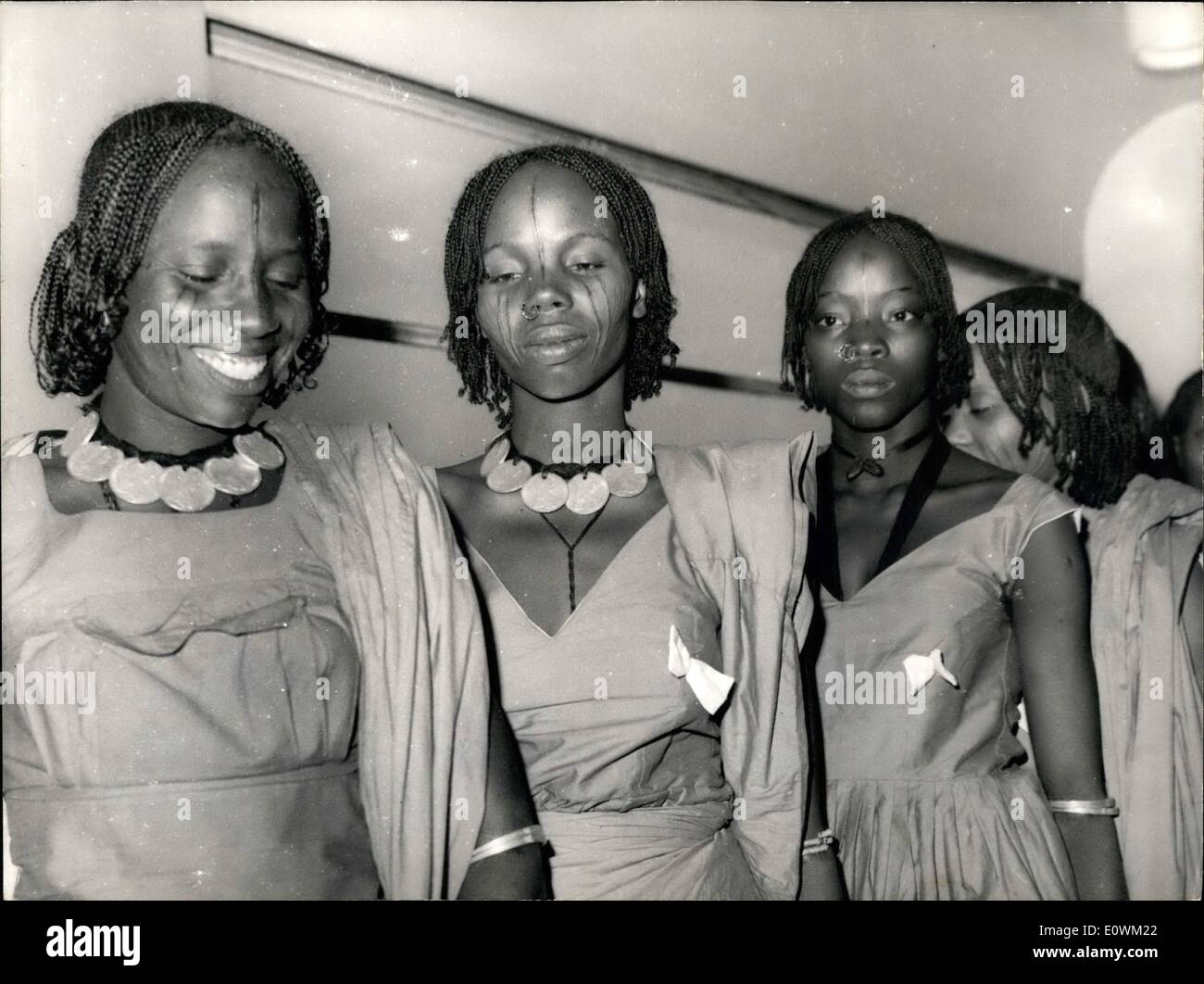 Cameroon artists arrive in paris hi-res stock photography and images ...