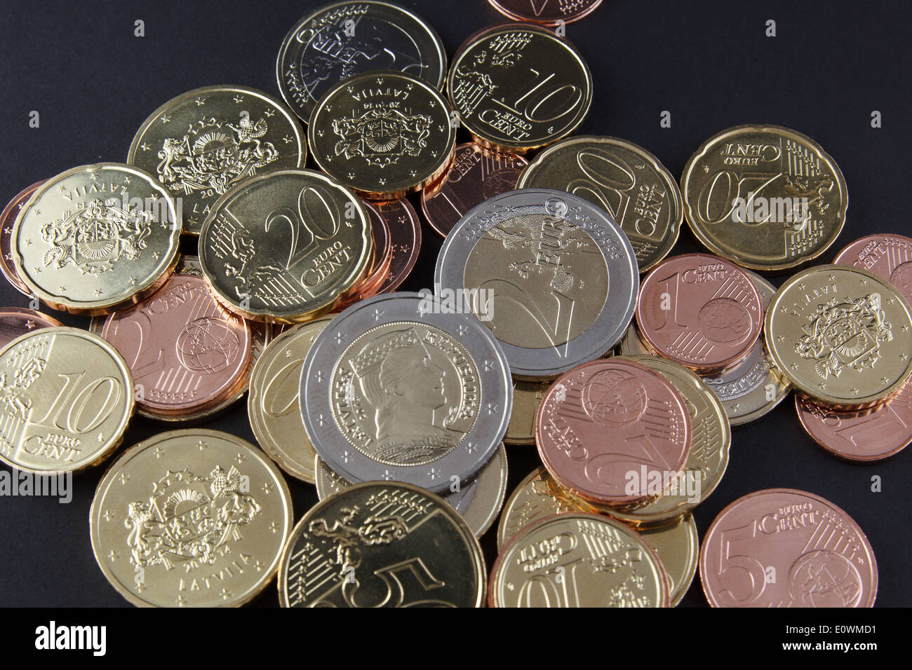 Euro coin money hi-res stock photography and images - Alamy