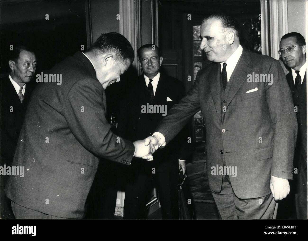Mr pompidou hi-res stock photography and images - Alamy