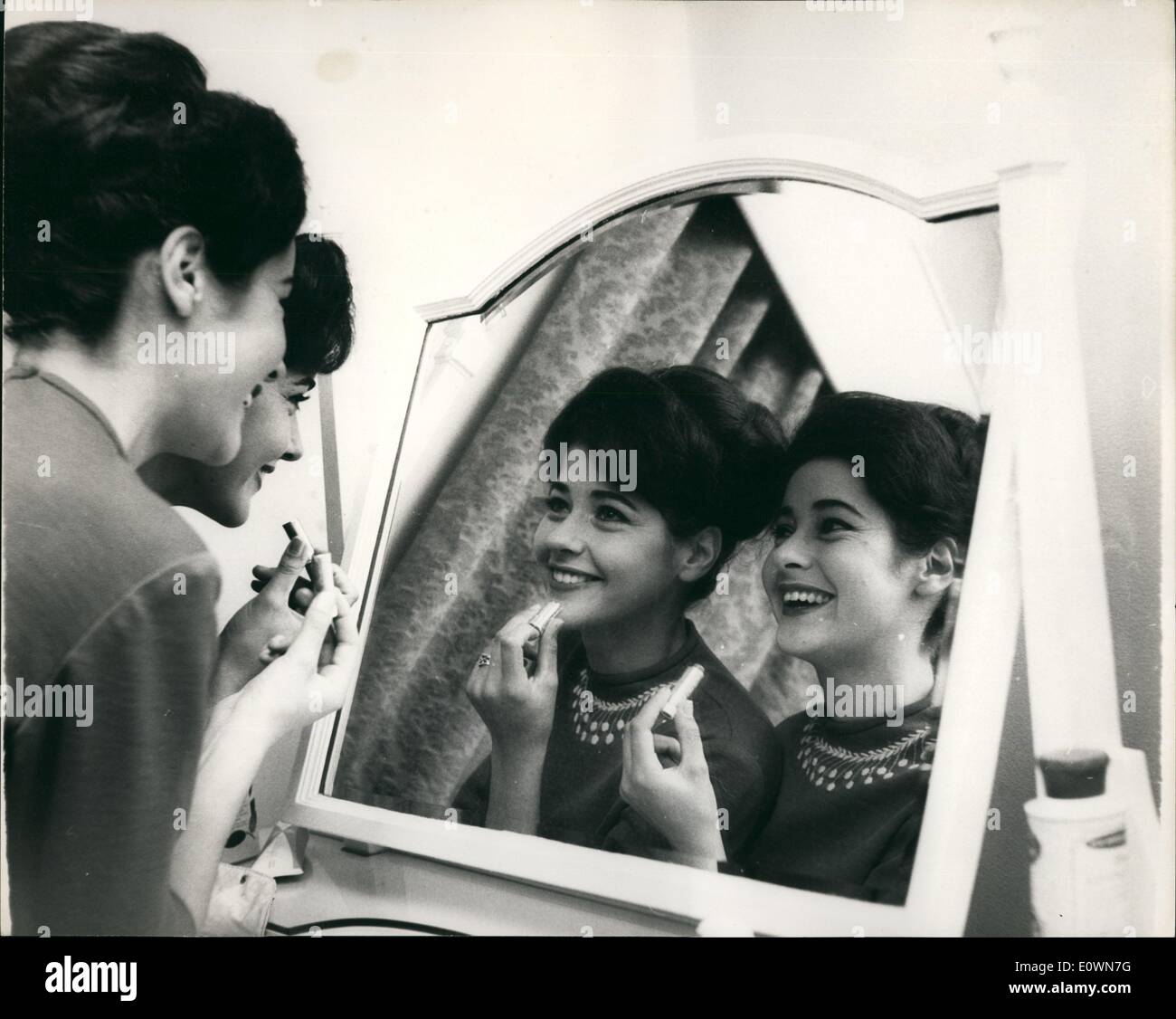 Oct. 10, 1963 - The twin beauties from Israel: One of the competitors ...