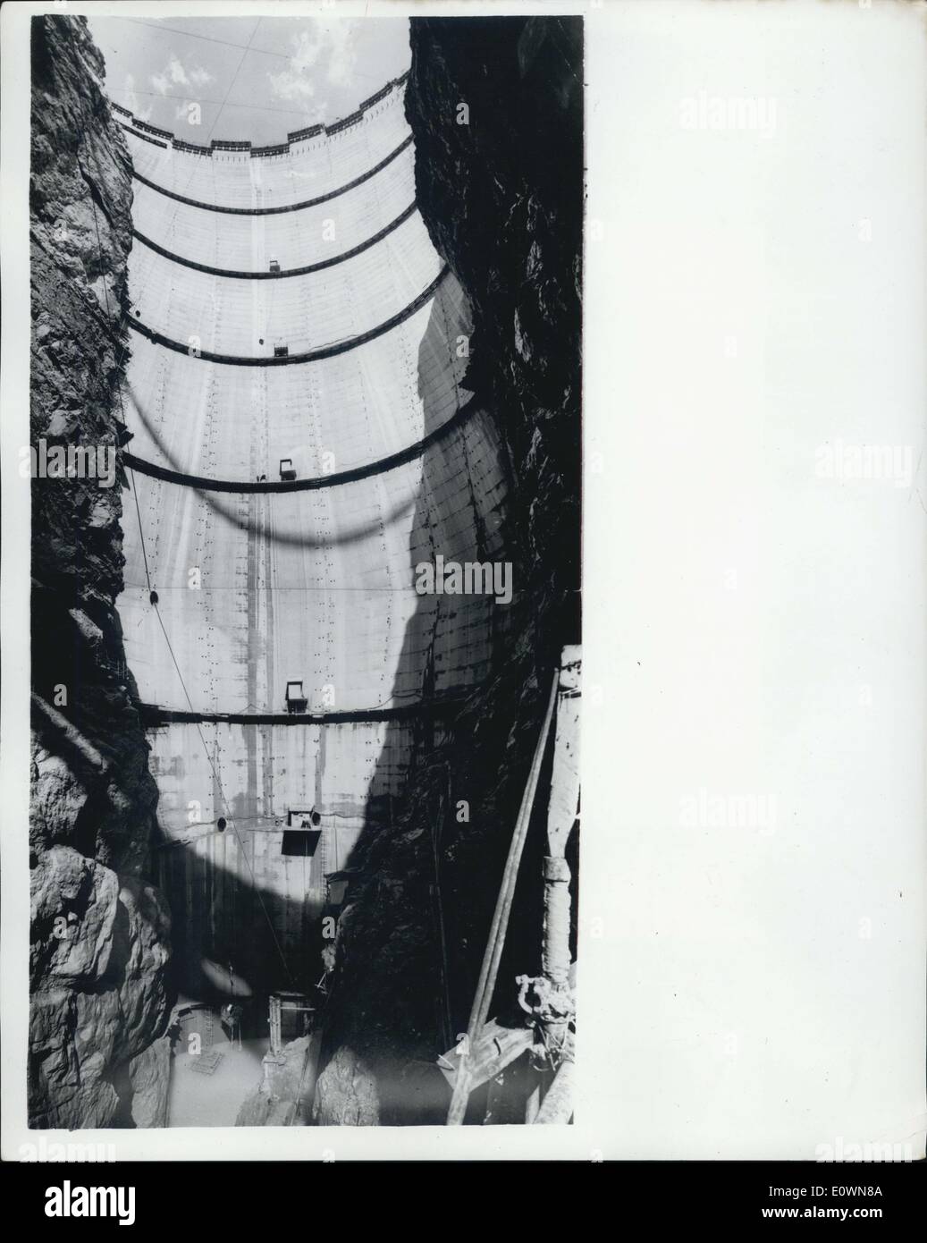 Oct. 10, 1963 - Italian Dam Disaster ''Over 1000'' dead: Shortly before ...