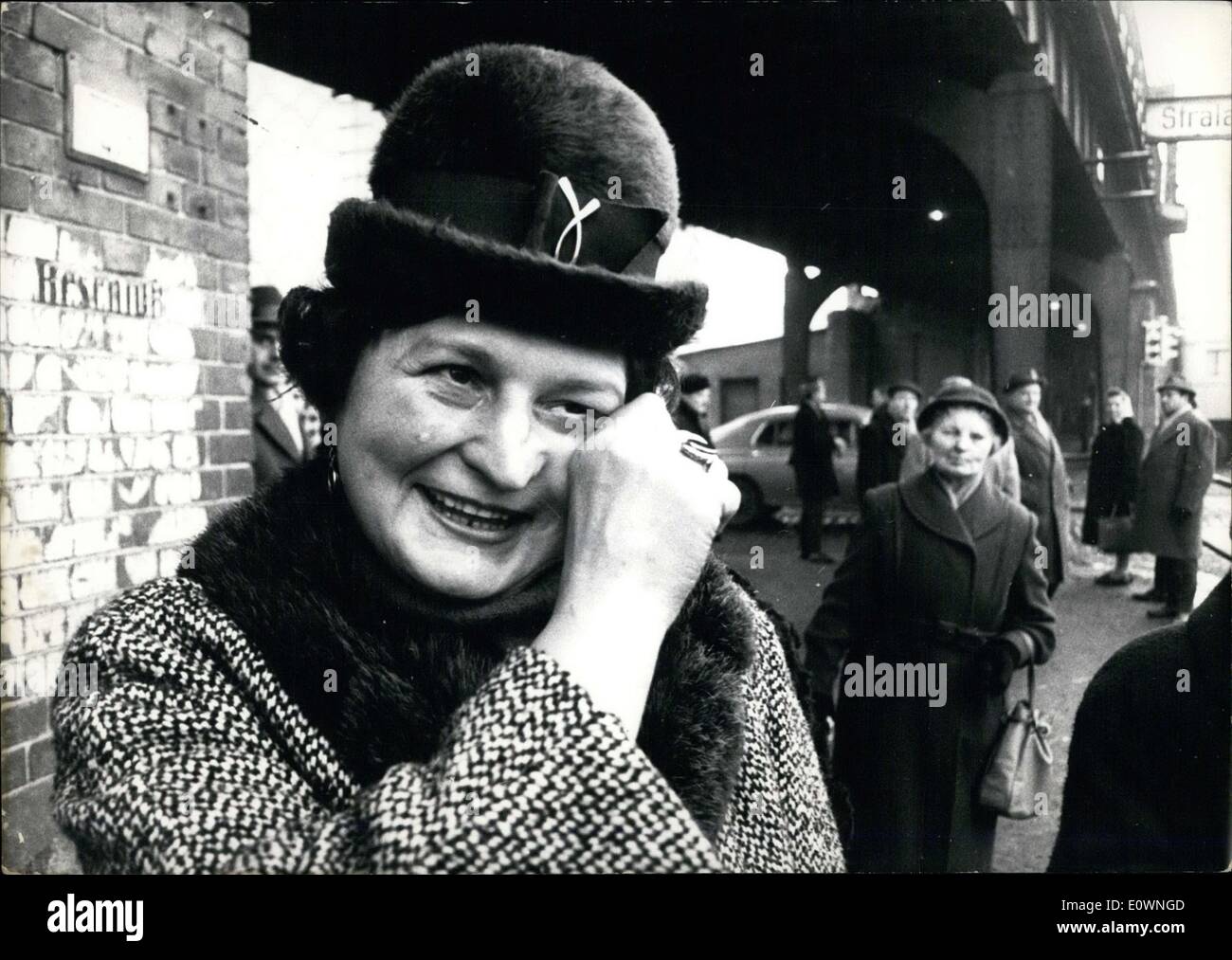 Christmas 1963 hi-res stock photography and images - Alamy