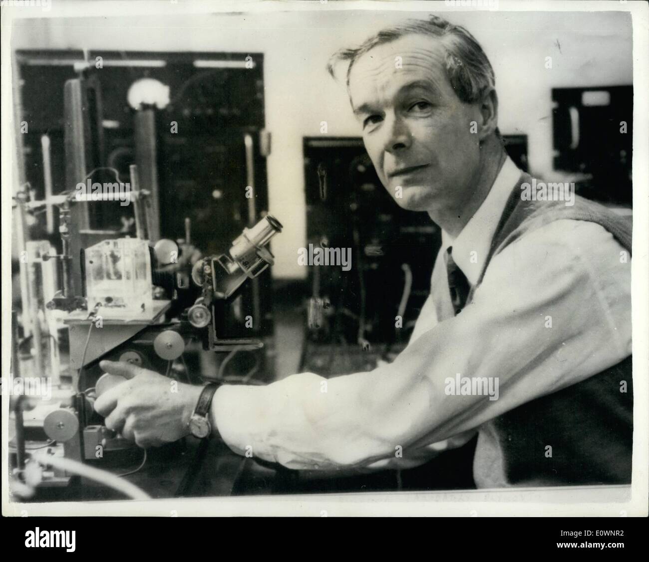 Professor andrew huxley hi-res stock photography and images - Alamy