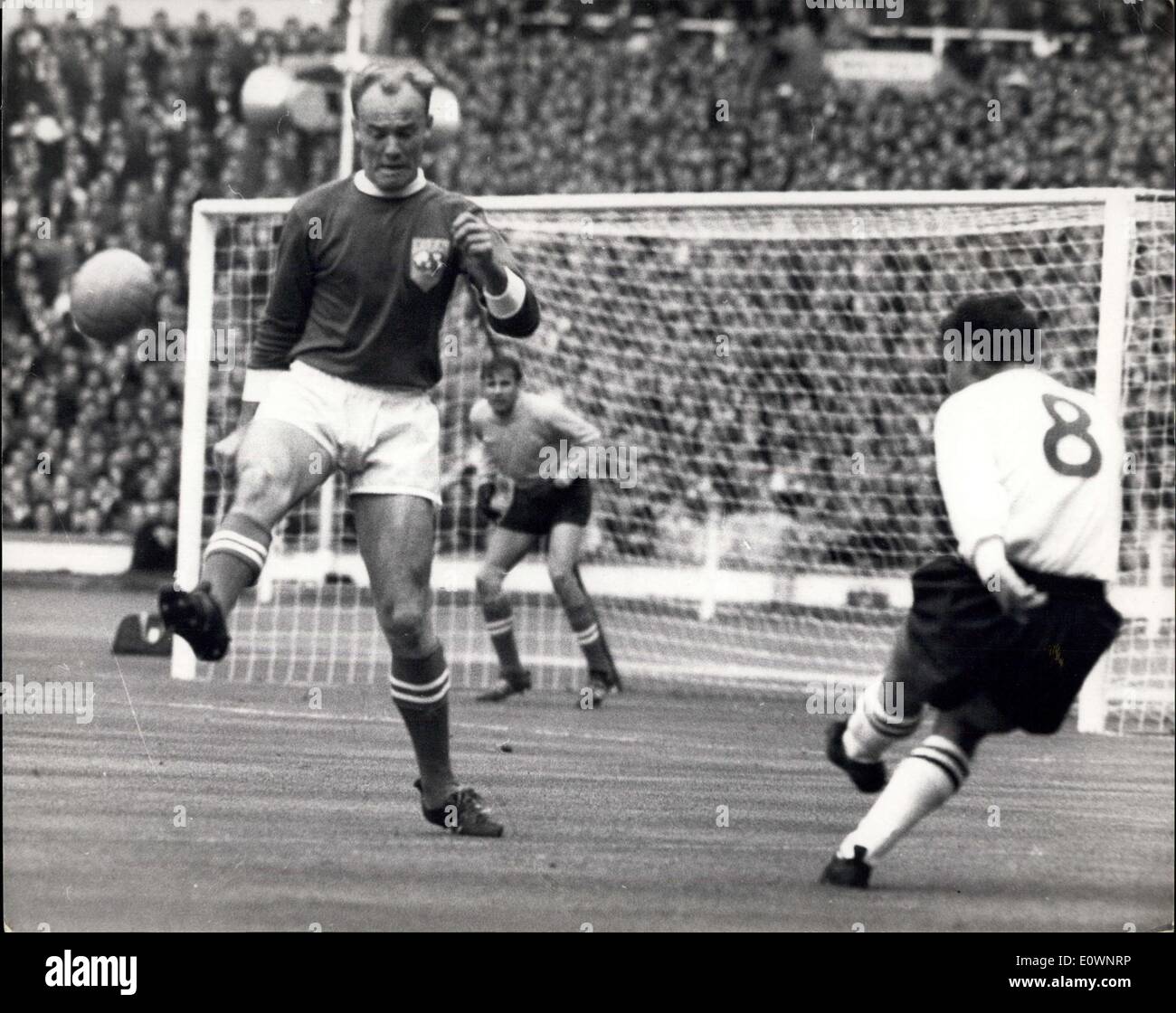 Oct. 23, 1963 - England Beat Rest Of World 2-1 At Wembley. Photo shows ...