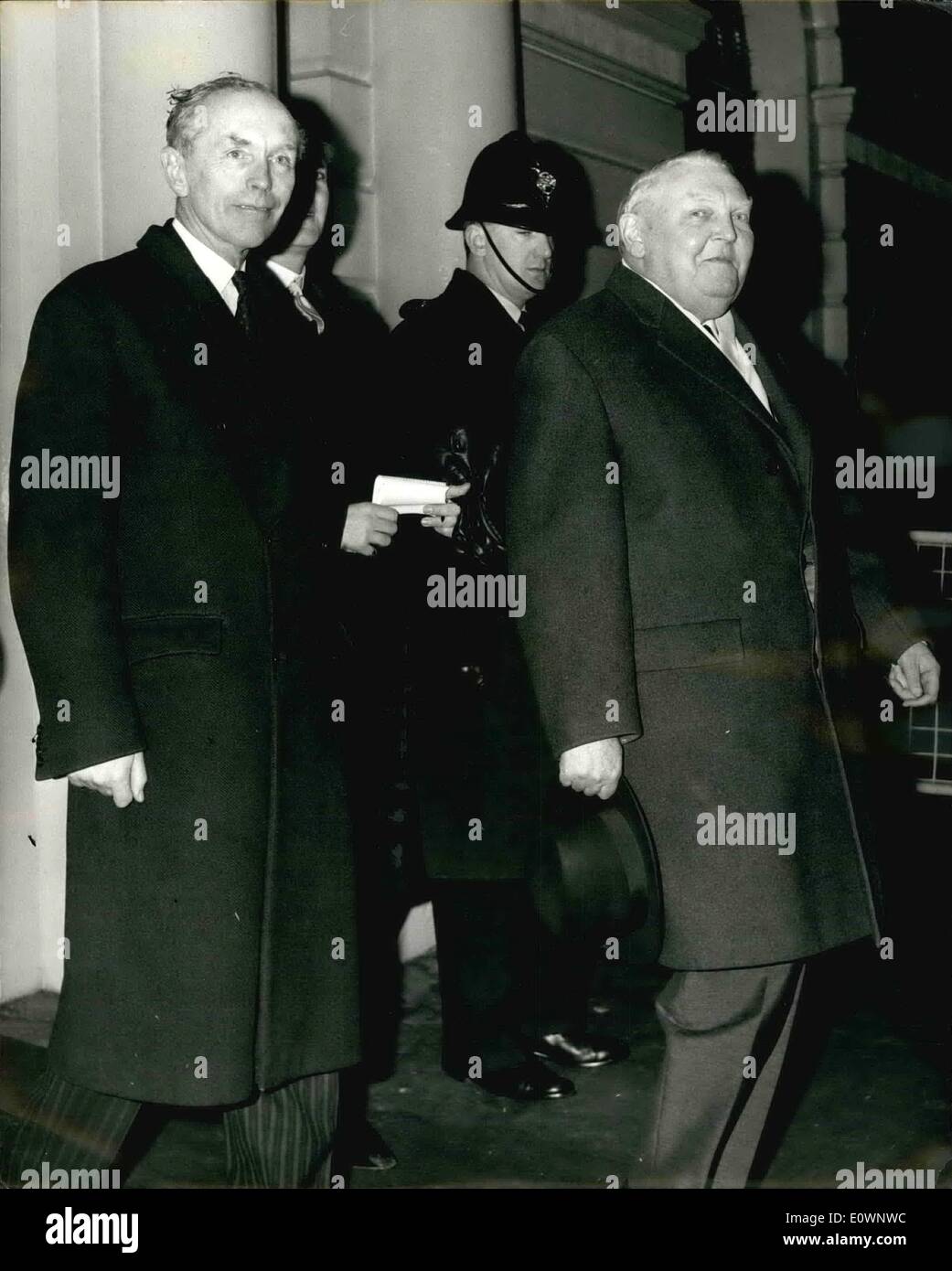 Dr erhard arrives in london hi-res stock photography and images - Alamy